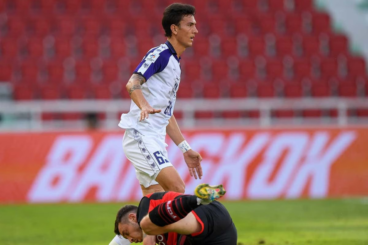 Iranian defender Vafa Hakhamaneshi has joined Chennaiyin FC - The Away End